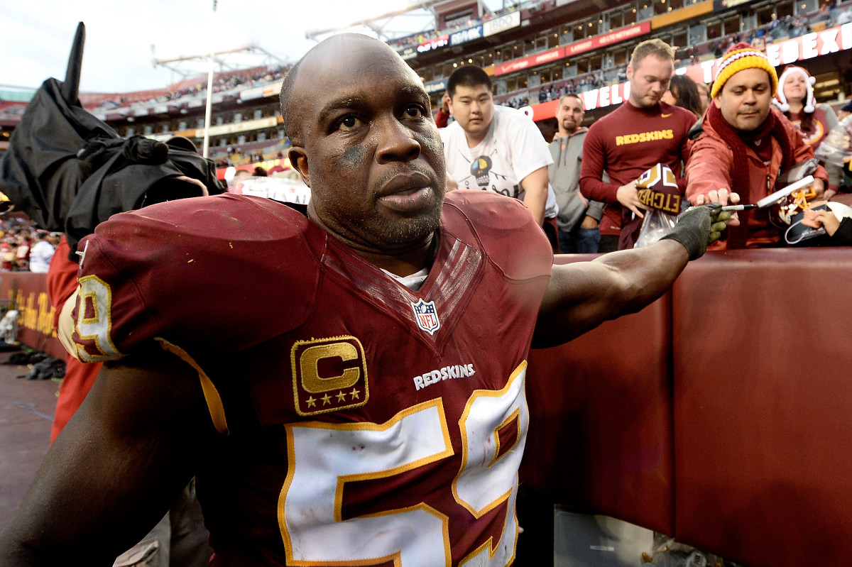 London Fletcher: Redskins misspell name for Ring of Honor ceremony ...