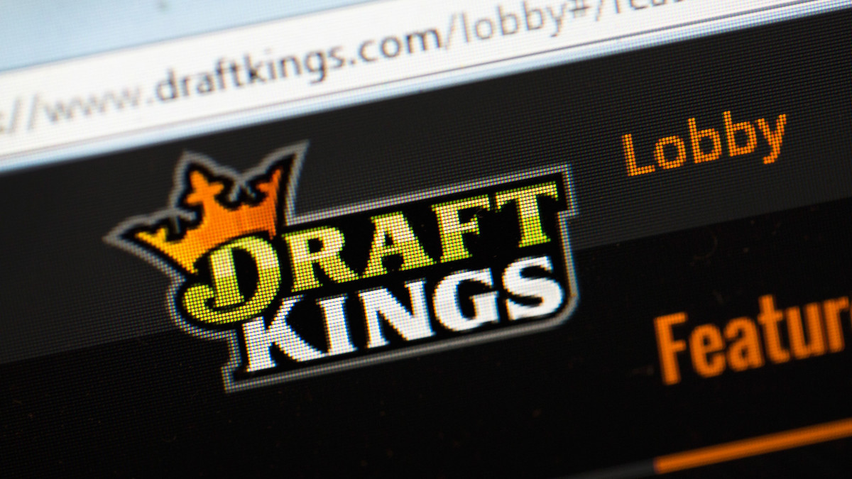 DraftKings vs FanDuel: Chronicling the rivalry in the DFS age - Sports ...