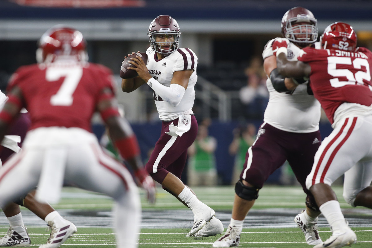 Grading the Aggies: QB Kellen Mond - Sports Illustrated Texas A&M ...