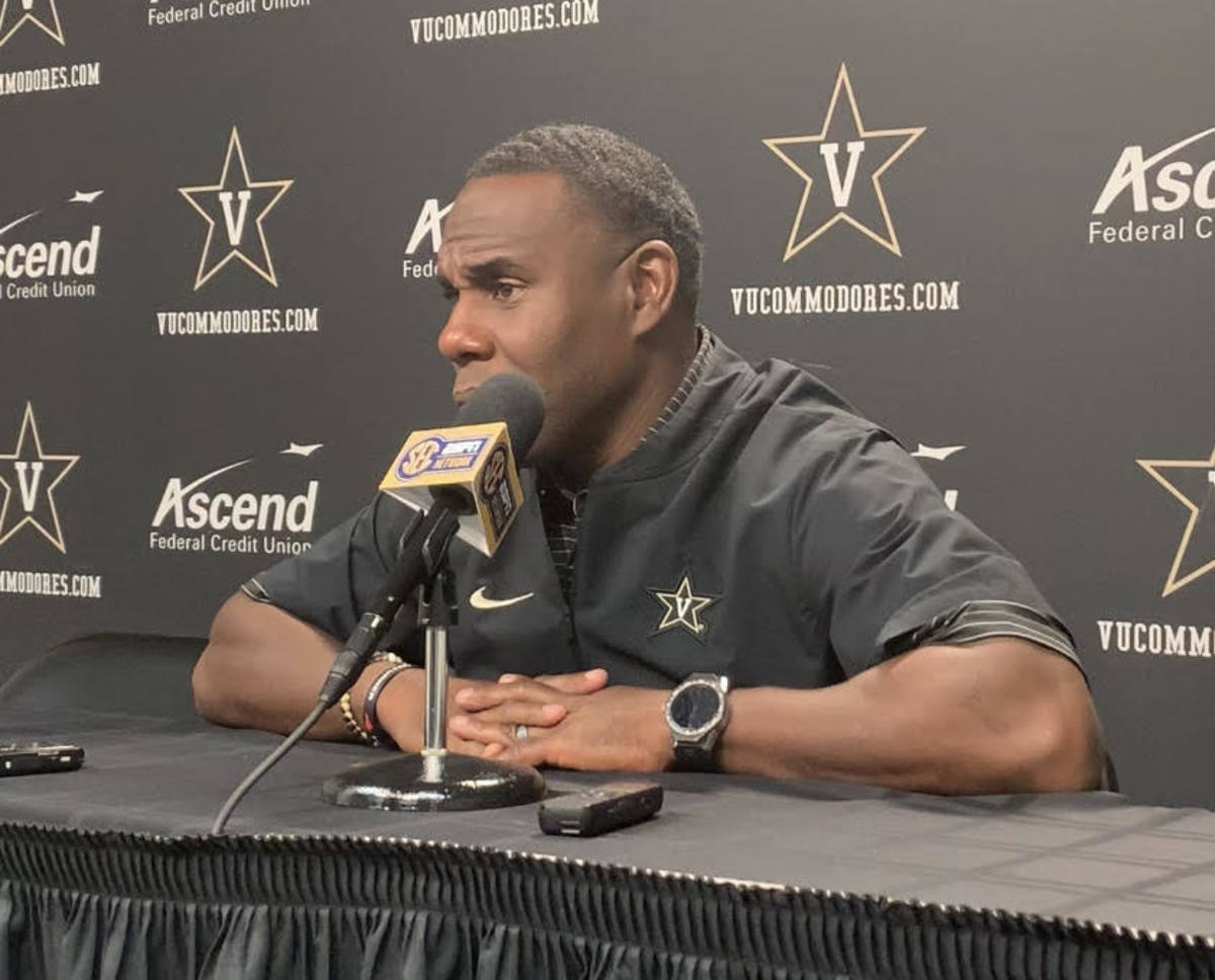 VIDEO: Mason On Youth Playing Key Roles For Vanderbilt Defense - Sports ...