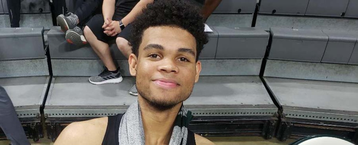 Michigan State Freshman F Malik Hall Talks Kentucky Wildcats & More ...