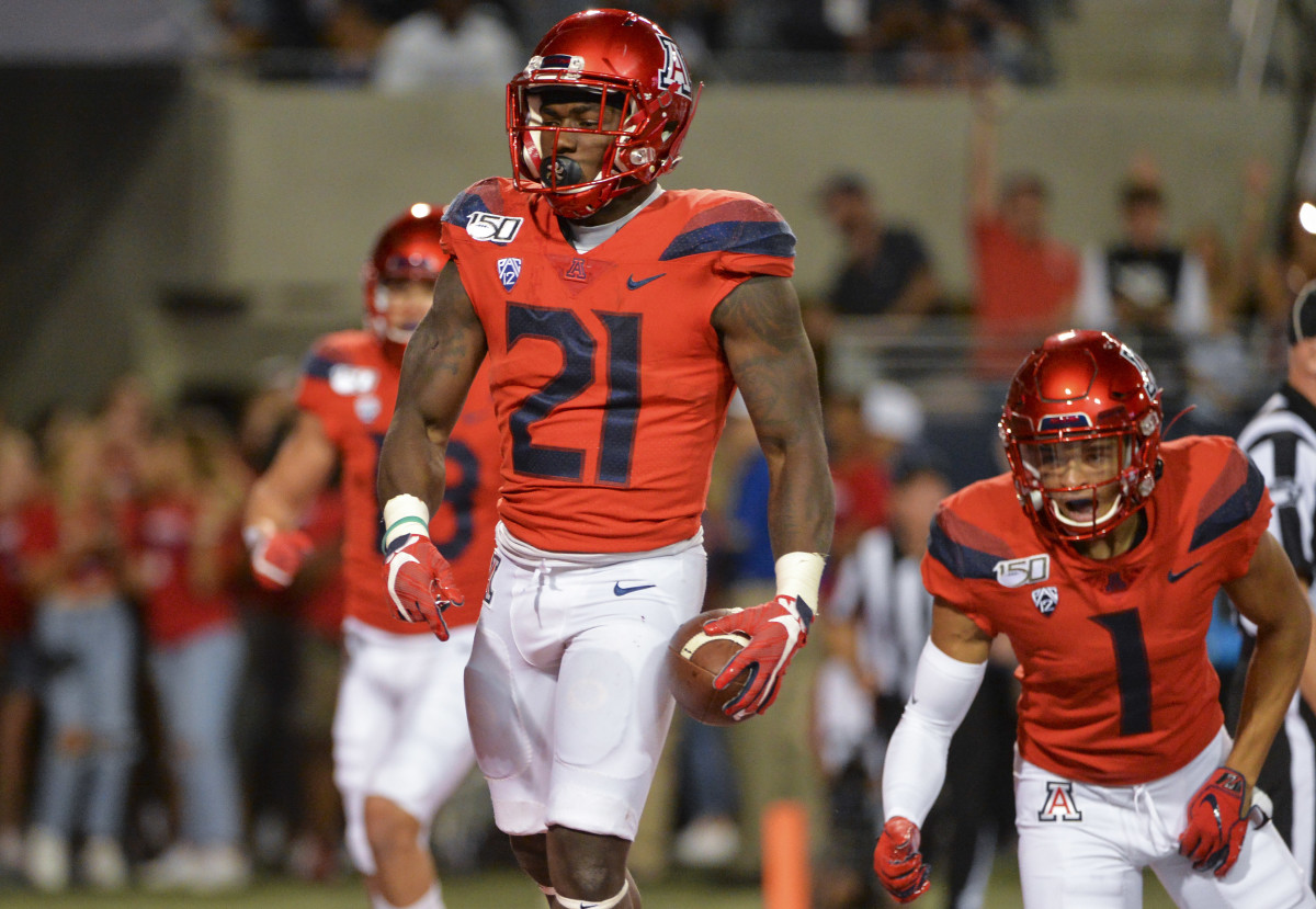 J.J. Taylor lacking height, not praise - Sports Illustrated Arizona ...