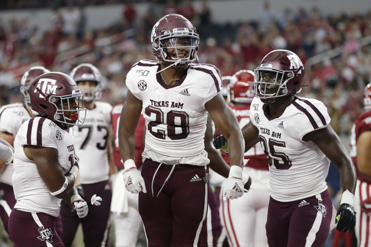 Freshman Spiller Shines in Oxford for Aggies Offense - Sports ...