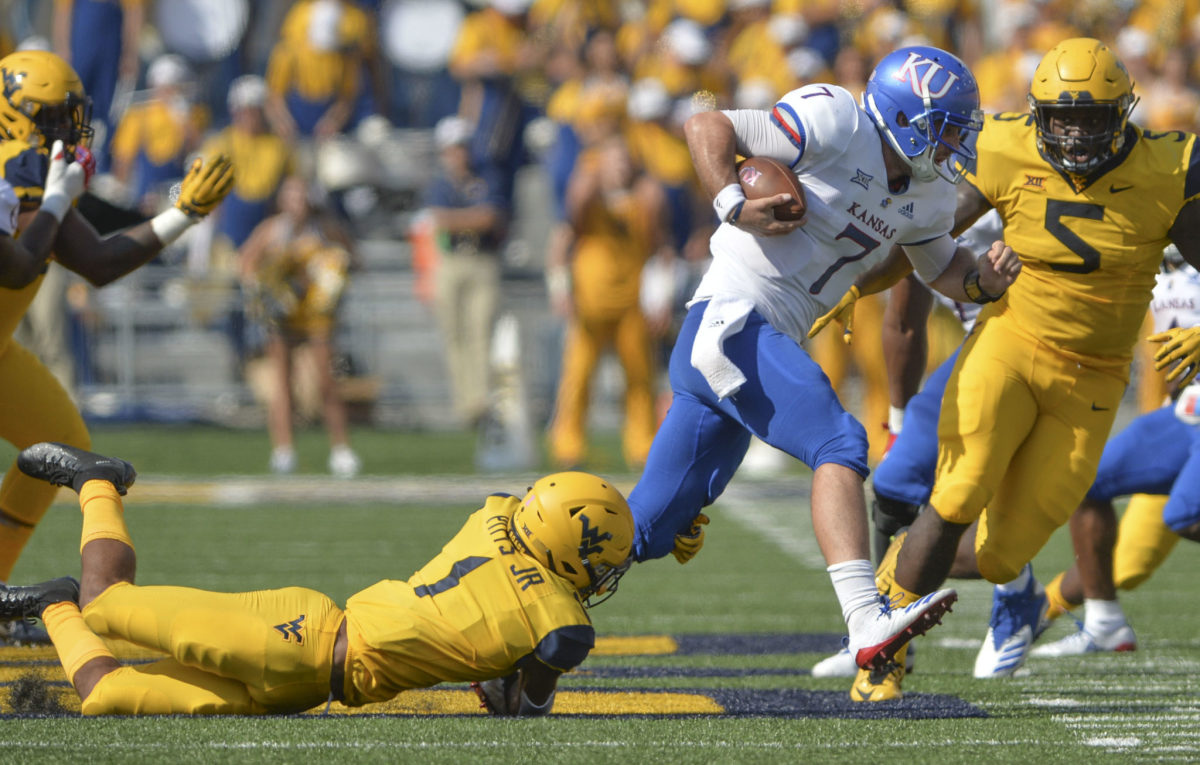 BREAKING: Derrek Pitts to enter transfer portal - Sports Illustrated ...