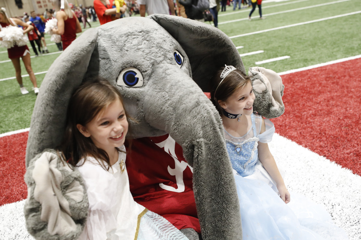 Daily Dose of Crimson Tide: Big Al - Sports Illustrated Alabama Crimson ...