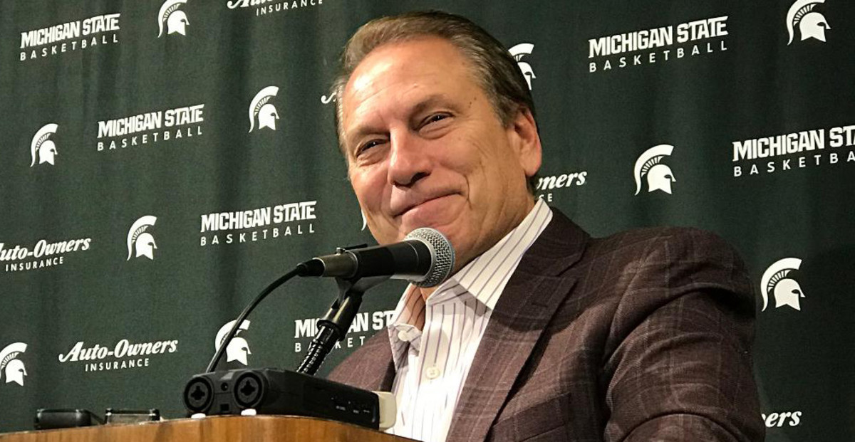Michigan State Coach Tom Izzo All Smiles as #1 Spartans Kick Off Season ...