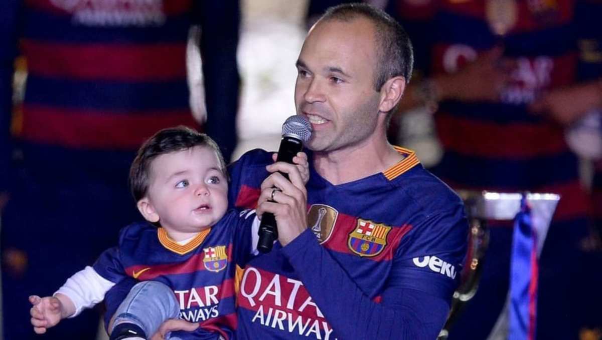 VÍDEO | El hijo de Andrés Iniesta se divierte practicando su remate ...