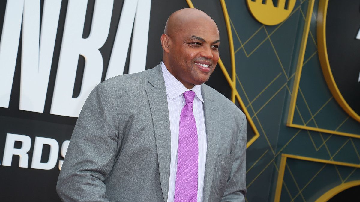 Charles Barkley: Sixers legend jokes about statue (video) - Sports ...