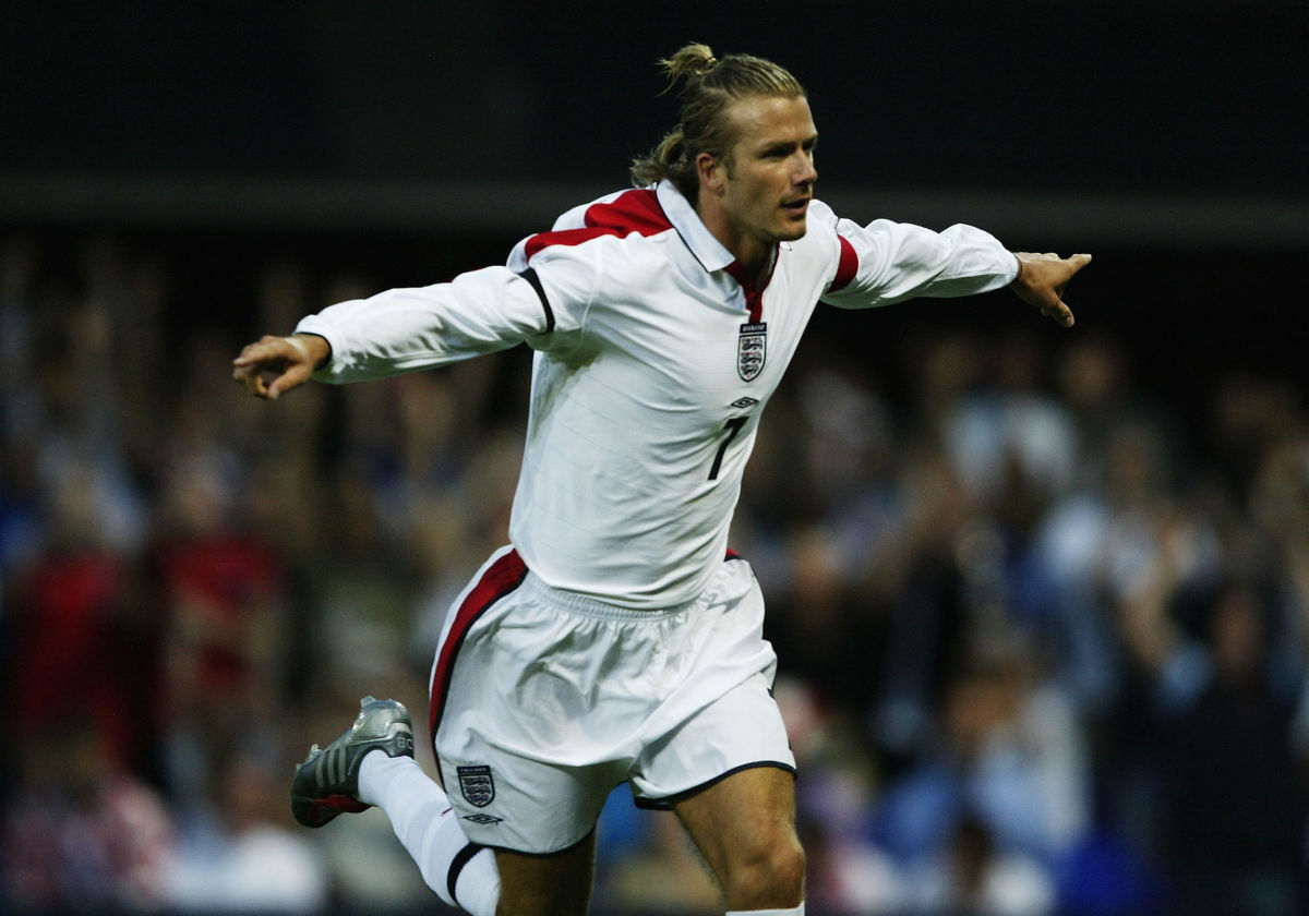 7 Heroes That Divide the World of Football - Sports Illustrated