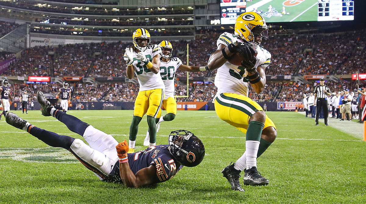 Packers vs. Bears: Adrian Amos INT the highlight of a defensive clash ...