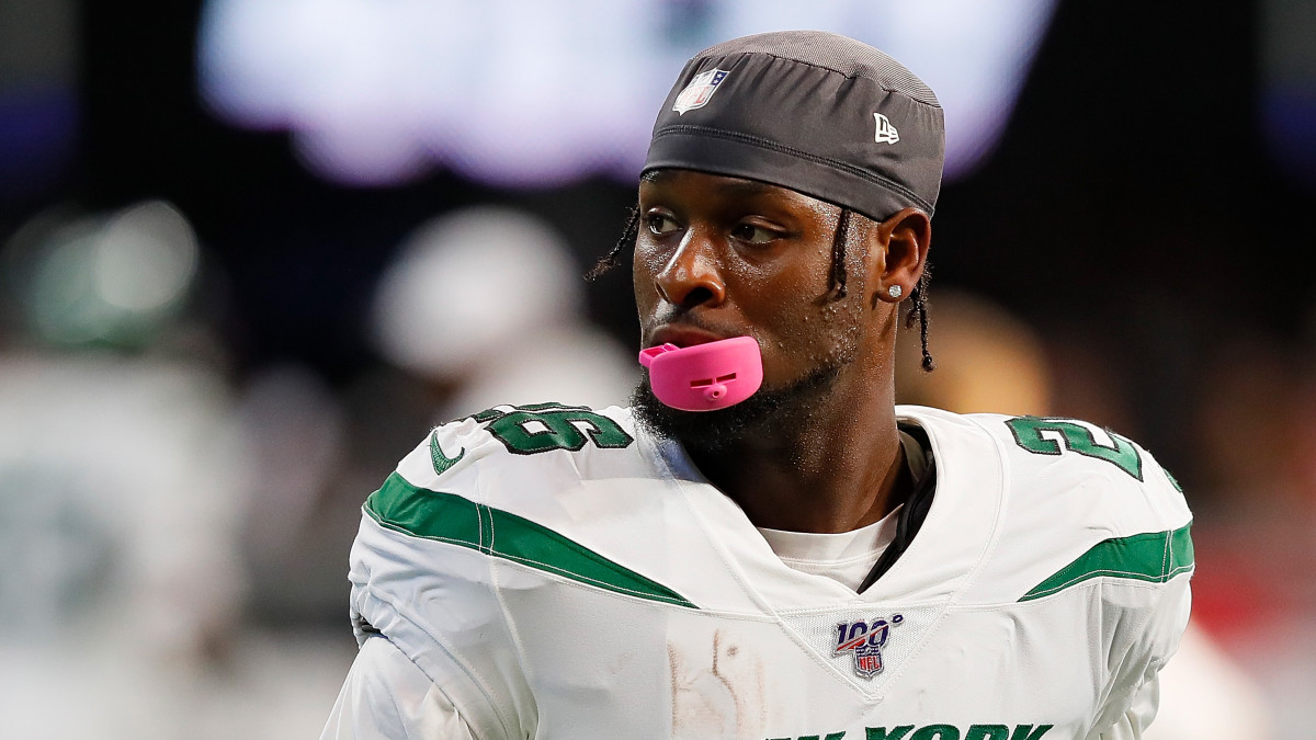 Bell tells Jets 'don't hold back' in RB's first game since 2017 ...