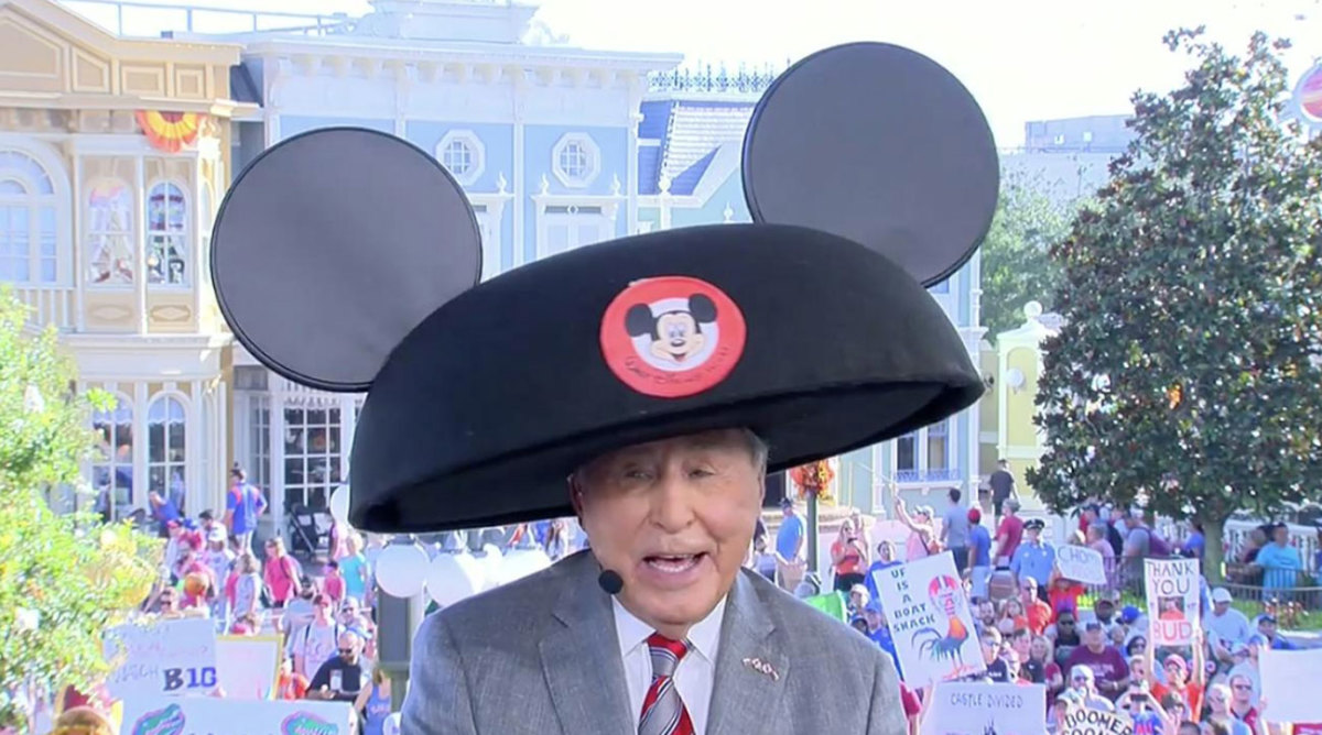 Miami vs Florida: See best signs from ESPN's College GameDay - Sports ...