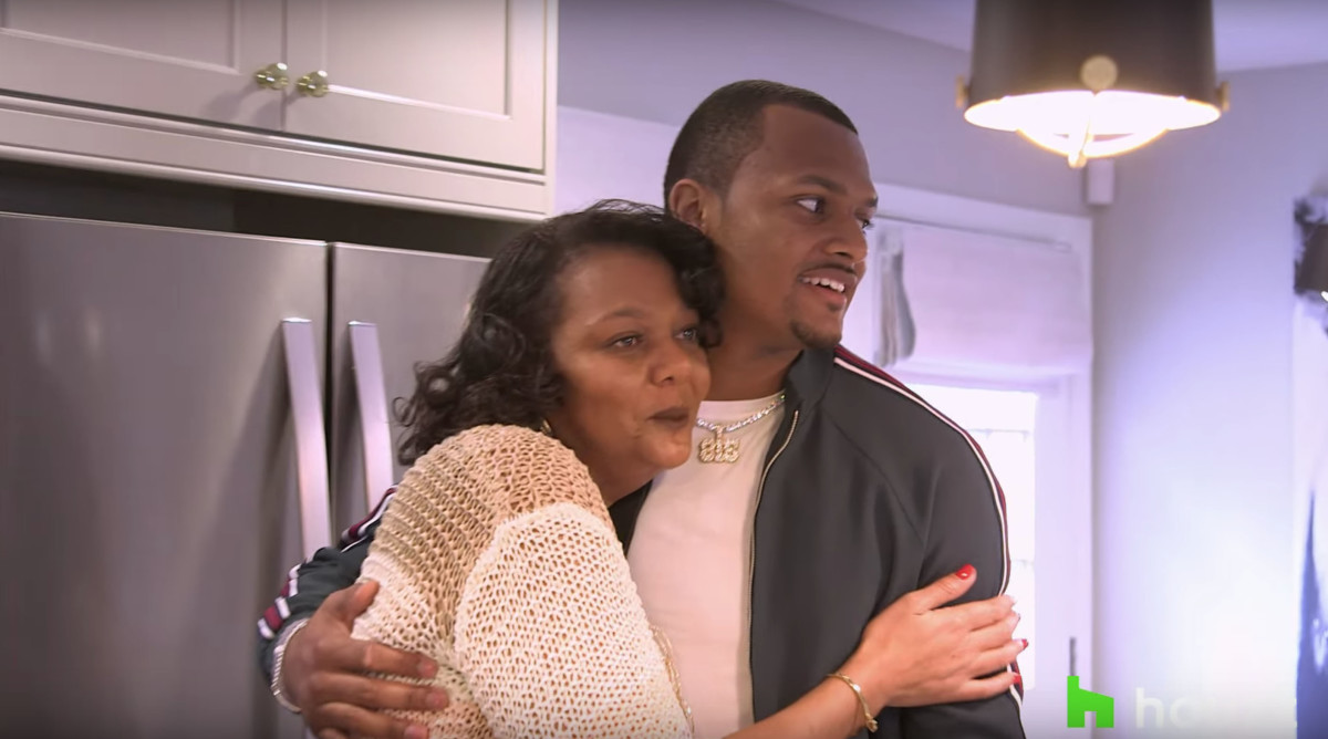 Texans' Deshaun Watson gets mom's house renovated (video) - Sports ...