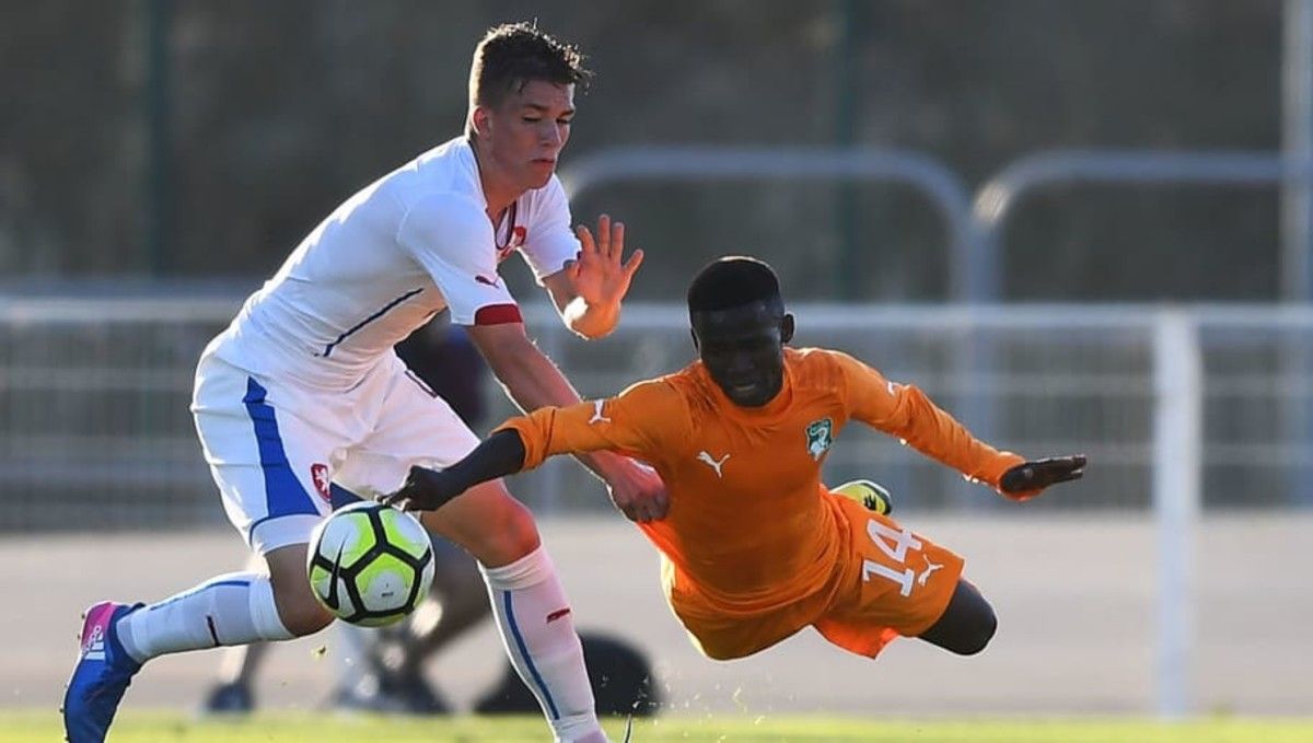 Tigres registra al futbolista marfileño Koffi Dakoi - Sports Illustrated