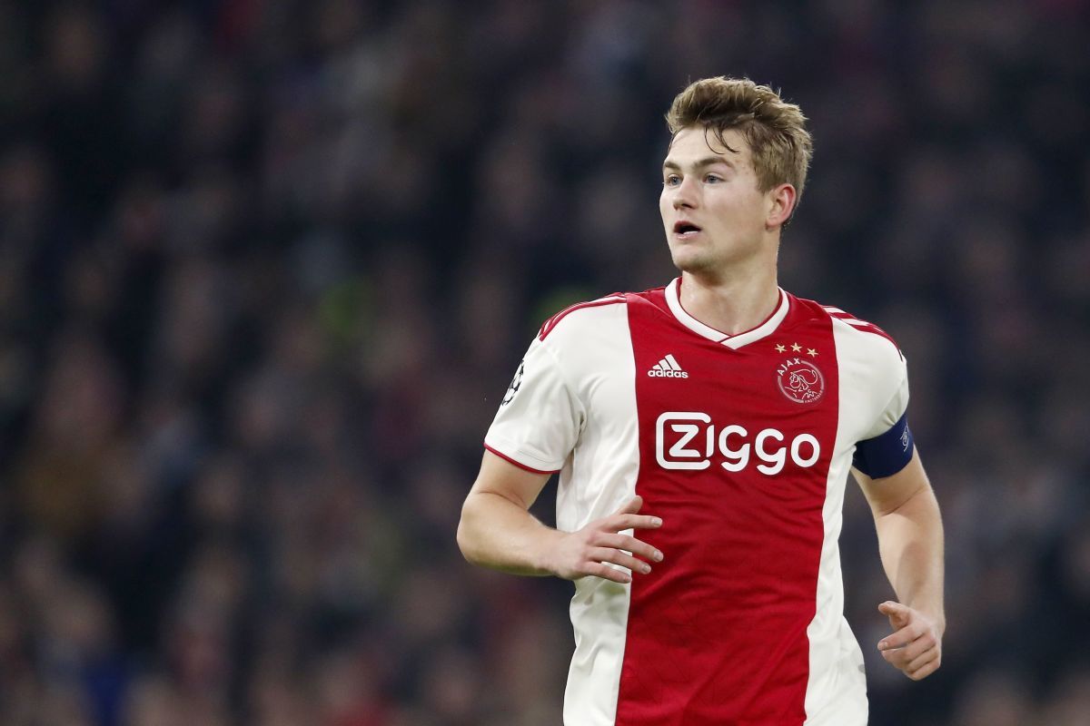 La rodilla de Umtiti condicionará la llegada de De Ligt al FC Barcelona ...