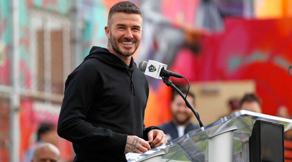 David Beckham statue: LA Galaxy unveil tribute to ex-star - Sports ...