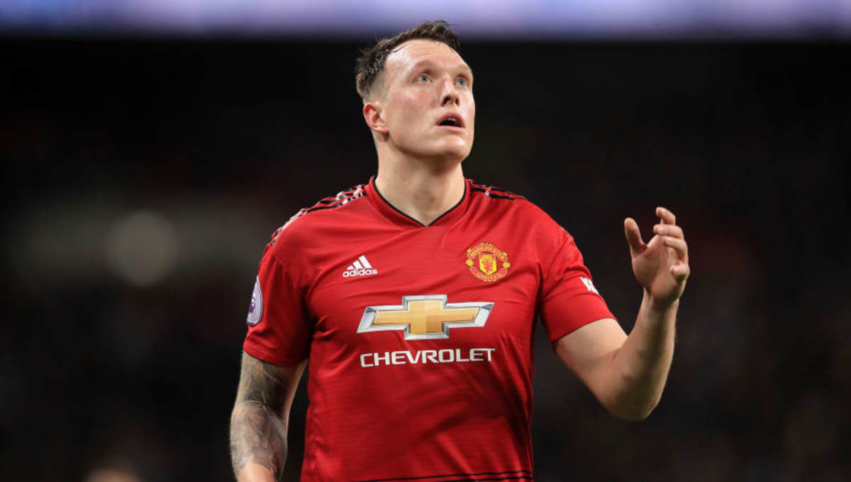 Phil Jones: Man United defender signs new four-year contract - Sports ...
