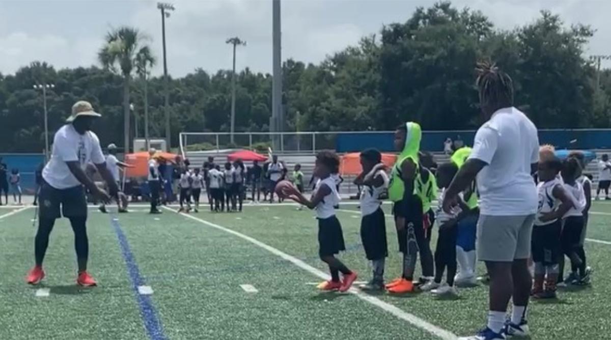 Devin Hester's son Dray has ridiculous football moves already (video ...