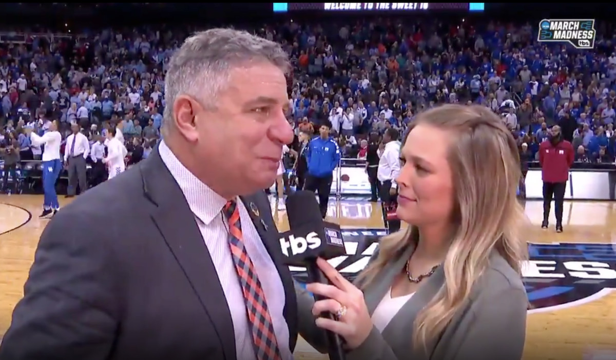 March Madness Auburn S Chuma Okeke Exits Vs Unc With Leg Injury