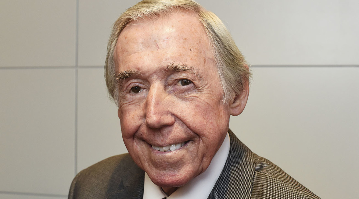 Gordon Banks: England World Cup-winning GK dies at 81 - Sports Illustrated