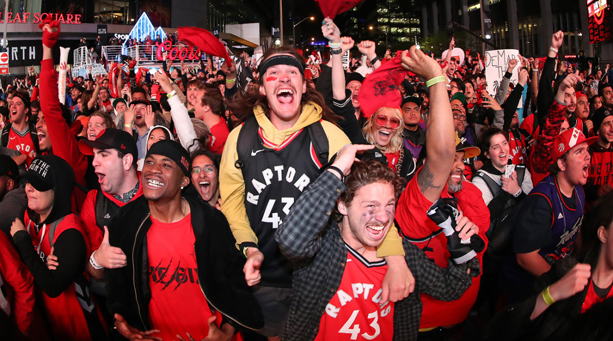 NBA Finals: Raptors fans go through agony during Game 5 loss to ...