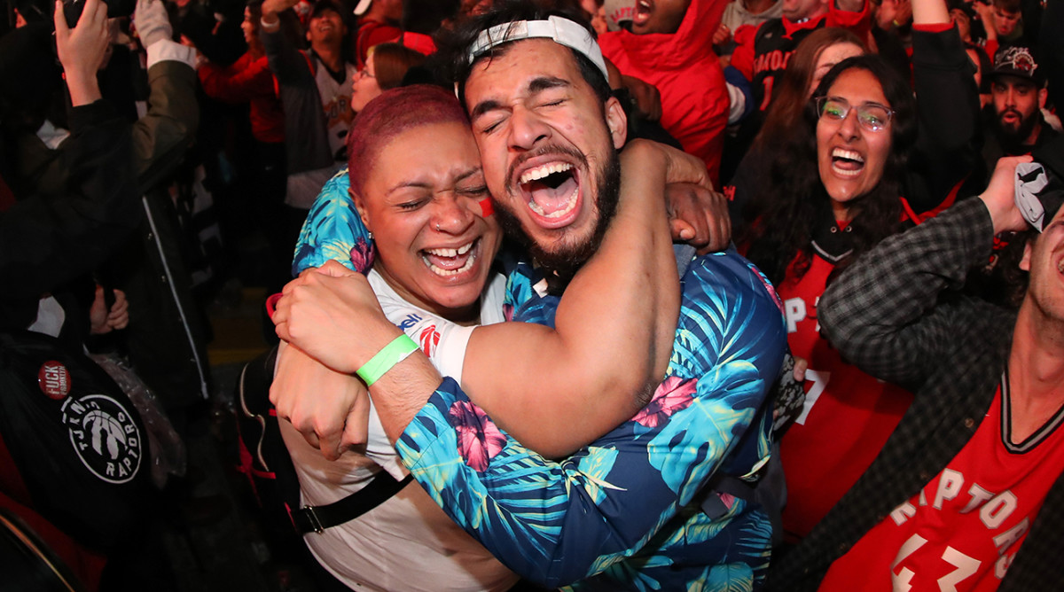 NBA Finals: Raptors fans go through agony during Game 5 loss to ...