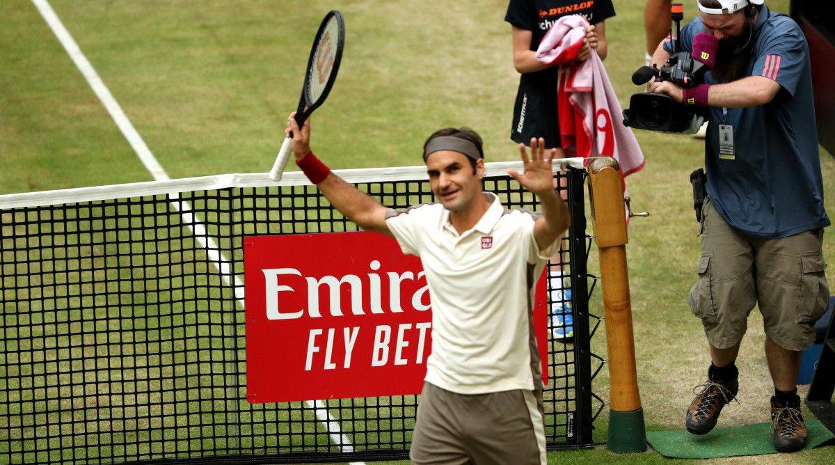 Halle Open: Roger Federer reaches semis, to face Pierre-Hugues Herbert ...