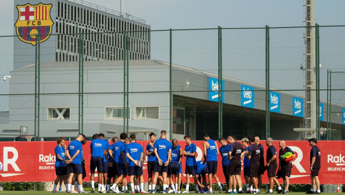 Key Barcelona Duo Declared 'Fully Fit' Ahead of First Pre-Season ...