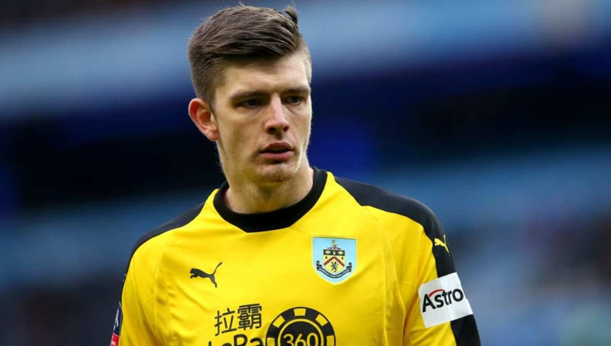 Nick Pope Signs New Long-Term Deal at Burnley After Returning From ...