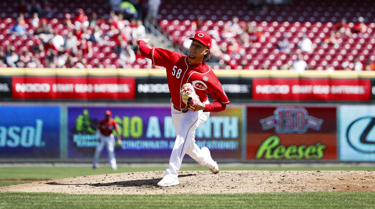 Luis Castillo: Reds pitcher's changeup making big difference - Sports ...