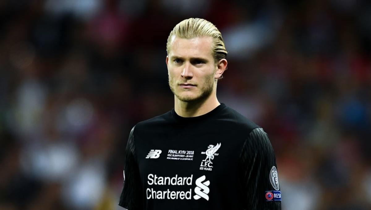 FOTOS | La increíble modelo que consuela a Karius tras sus errores en ...