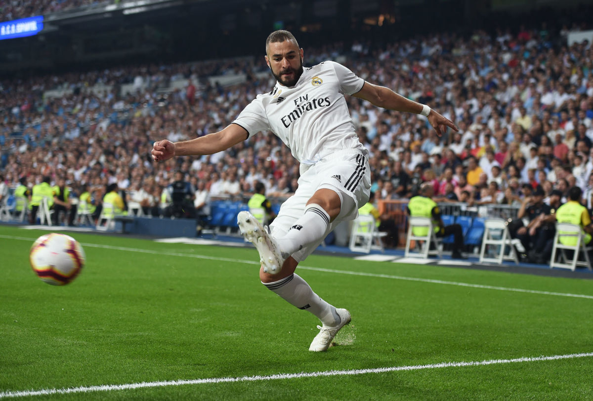 Karim Benzema Looking to Secure New Real Madrid Contract Amid Interest ...