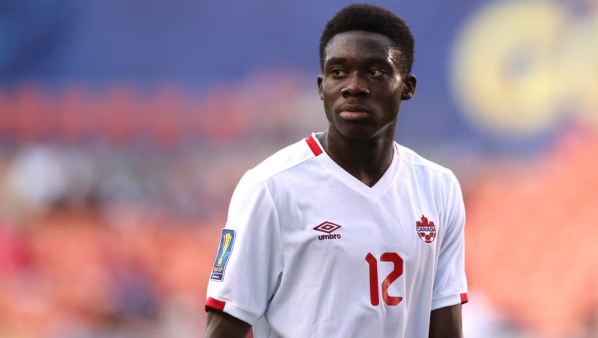 Alphonso Davies: MLS star arrives at Bayern Munich, starts training ...