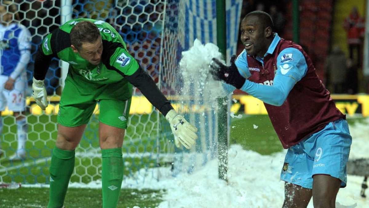 Seven of the Best Snow Games in World Football - Sports Illustrated