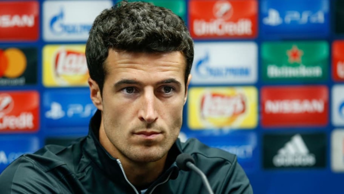 Roma Announce FC Porto Defender Ivan Marcano Has Landed in Rome Ahead ...