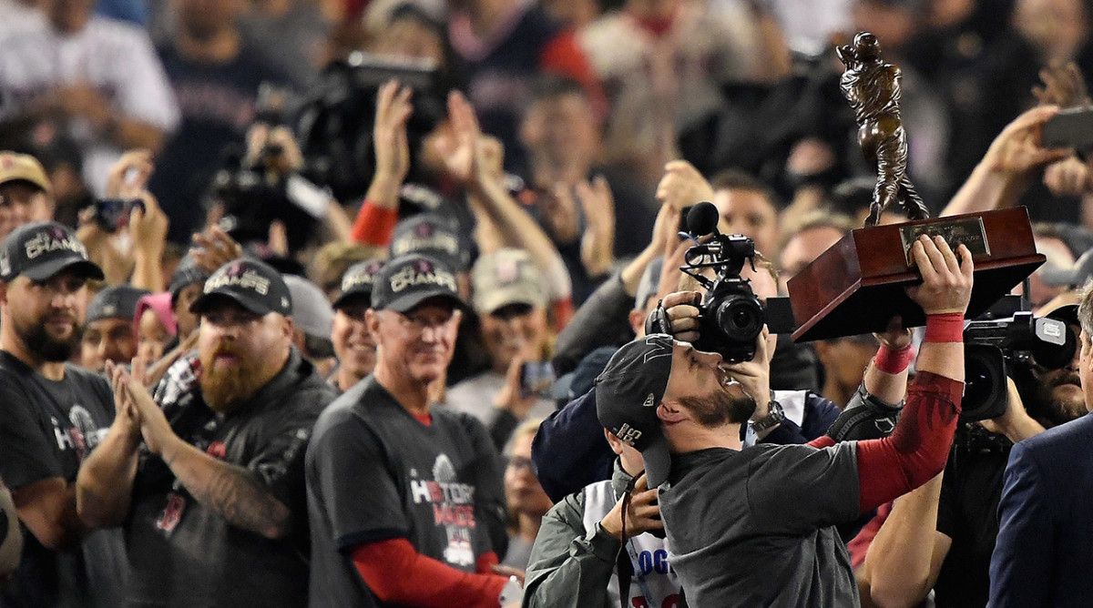 Red Sox: Steve Pearce named 2018 World Series MVP - Sports Illustrated