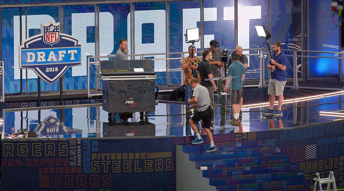 Draft Day in Dallas: Buzz Builds for Mayfield at No. 1 - Sports Illustrated