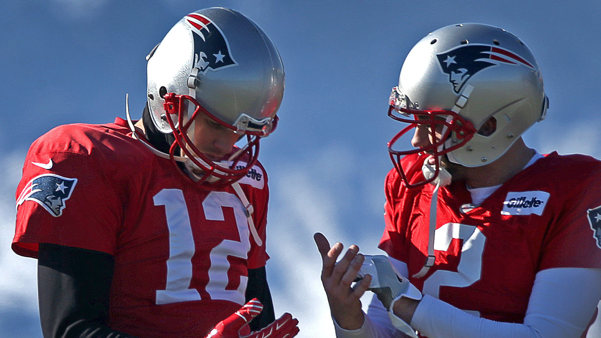 Tom Brady injury update: Hand keeps Patriots QB out of practice ...