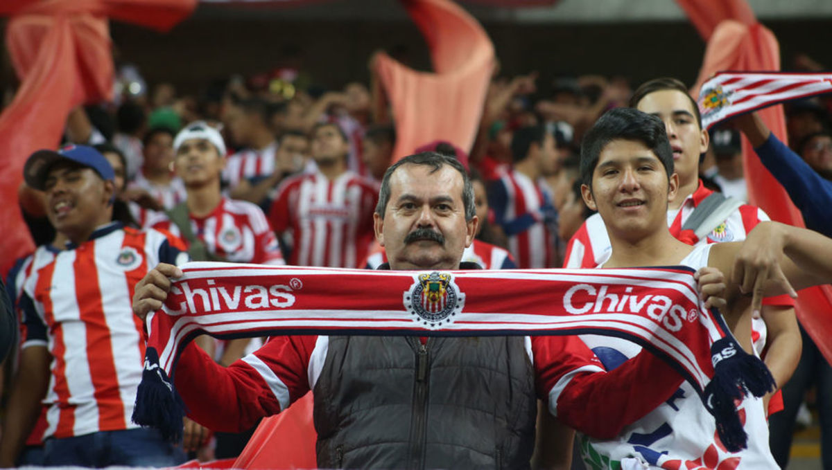La afición de las Chivas se enfurece por los precios de la final contra ...