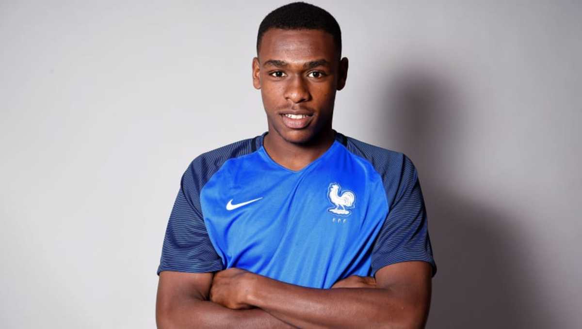 French Football Expert Believes West Ham Have Got a Star Player in New ...