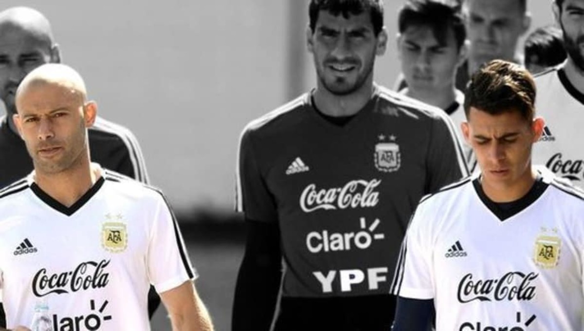 BOMBA DE HUMO | Según Caruso Lombardi, Pavón y Mascherano se agarraron ...