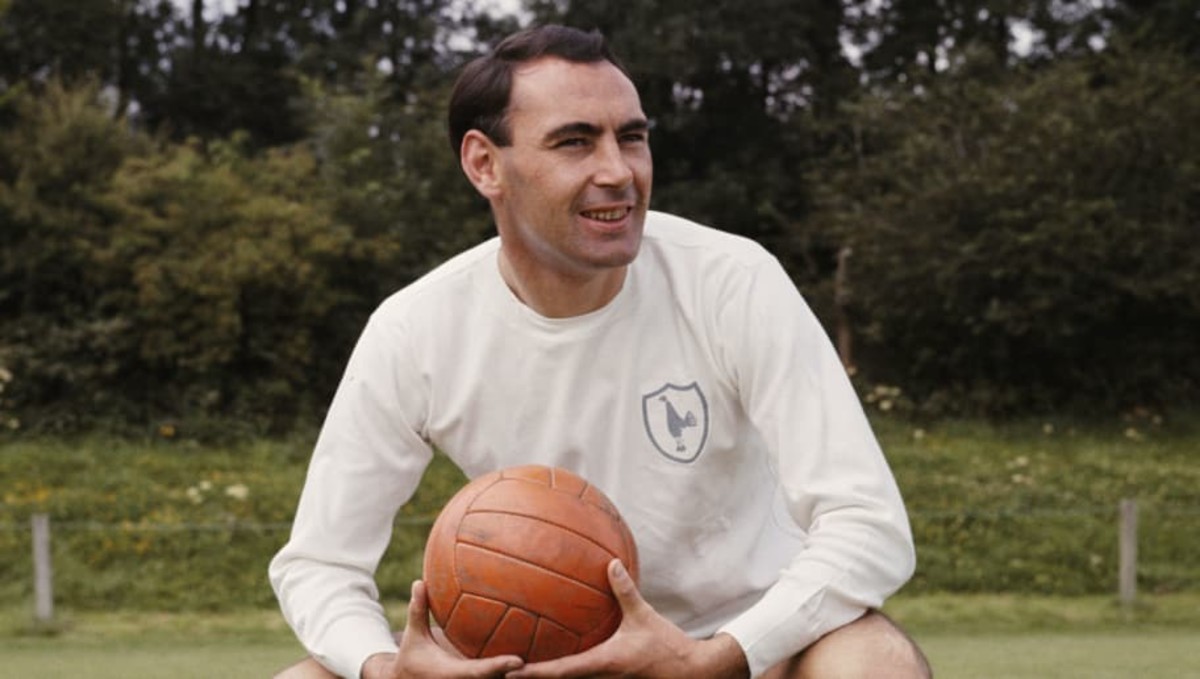 Tottenham Hotspur Release Statement as Club Legend Alan Gilzean Passes ...