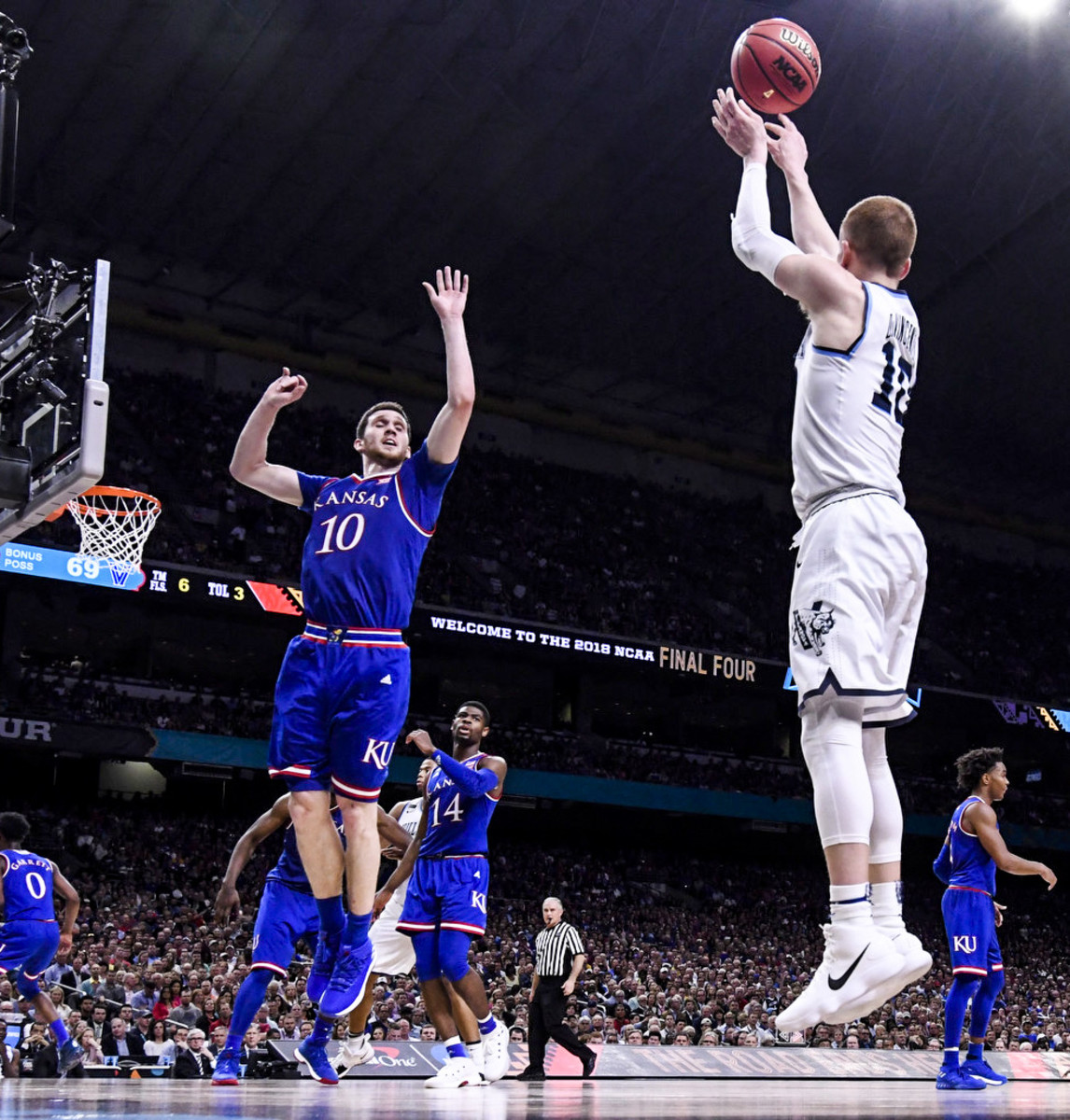 Best Photos from Villanova vs. Kansas Final Four - Sports Illustrated