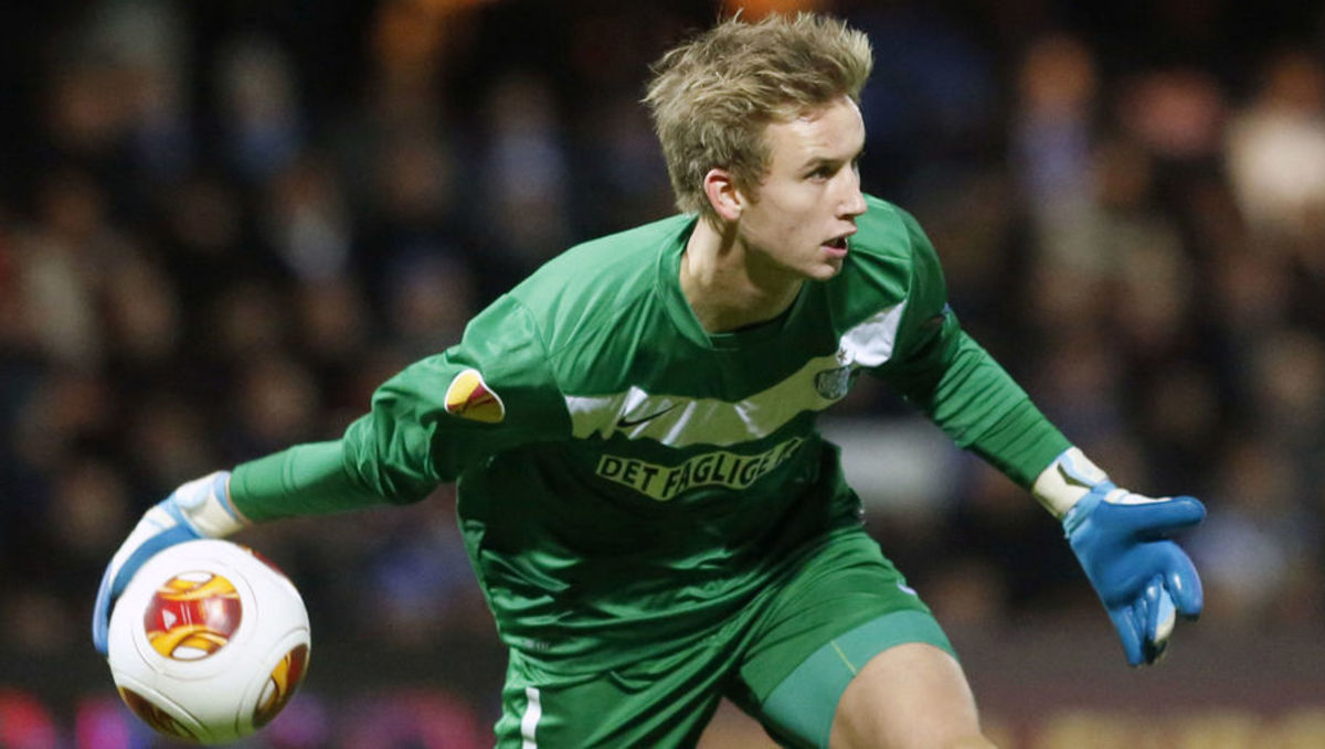 Danish Goalkeeper Off to Germany as Crystal Palace Branded ...