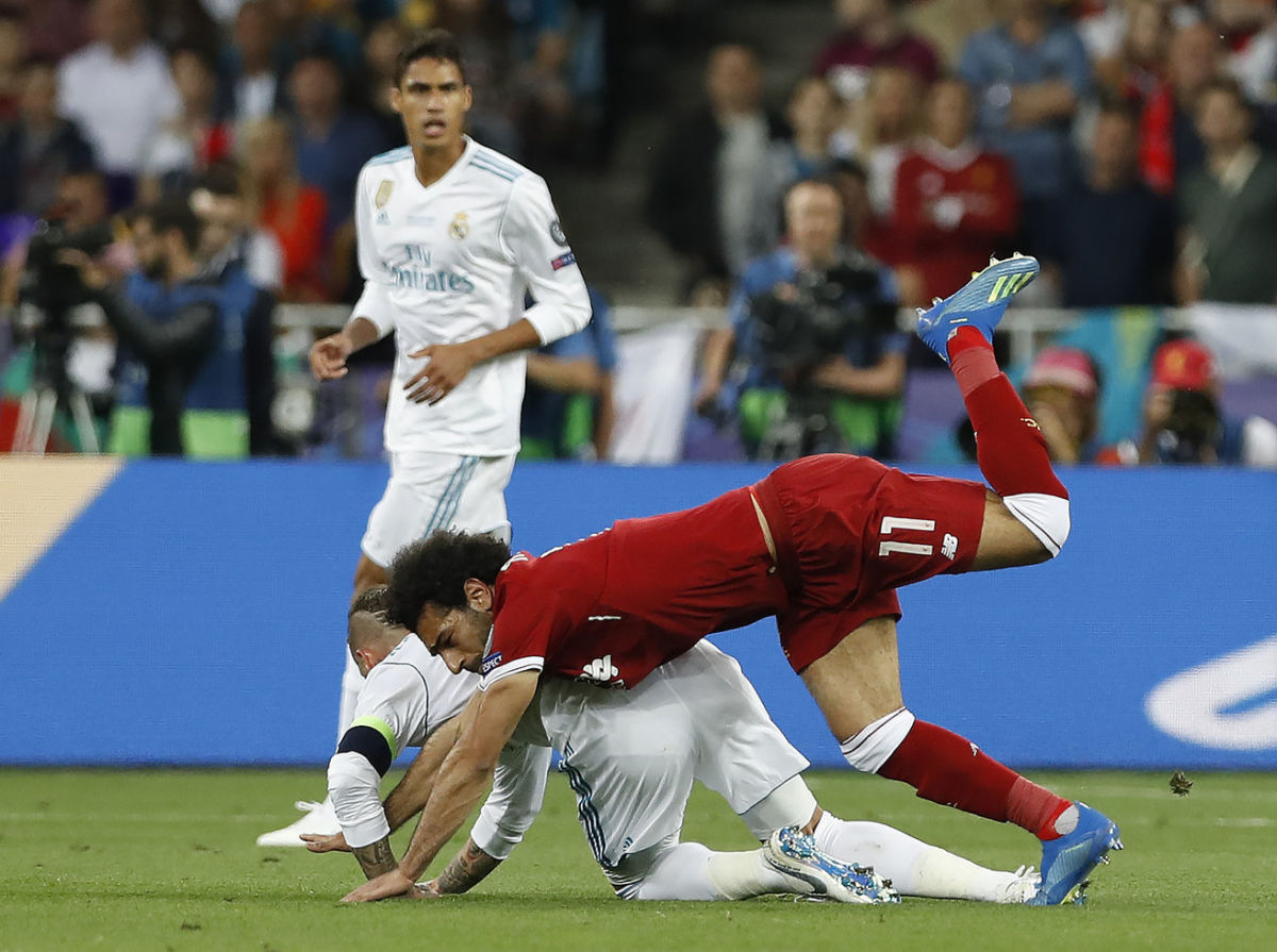 La cuenta madridista que Lovren tuvo que bloquear - Sports Illustrated