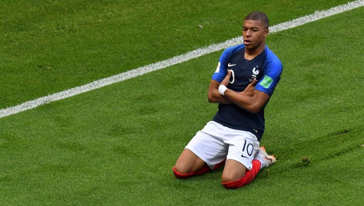 Kylian Mbappé's Announces Himself on the World Stage as Cristiano ...