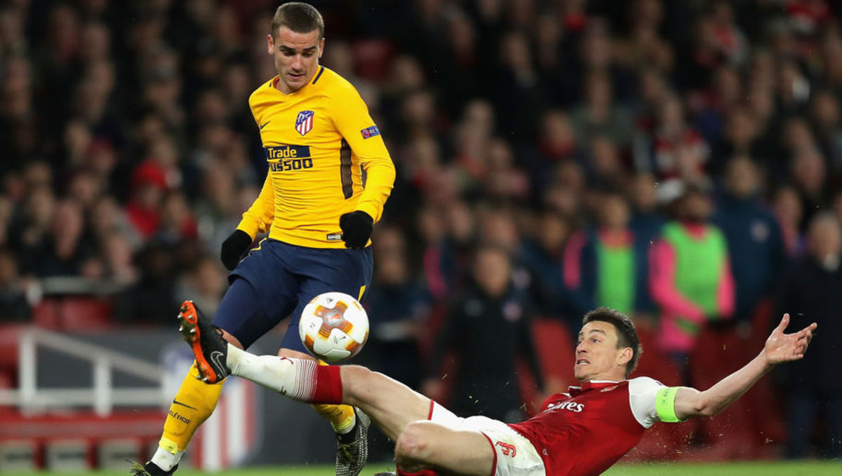 Arsenal Fans React on Social Media to Defender's 'Garbage' Europa ...