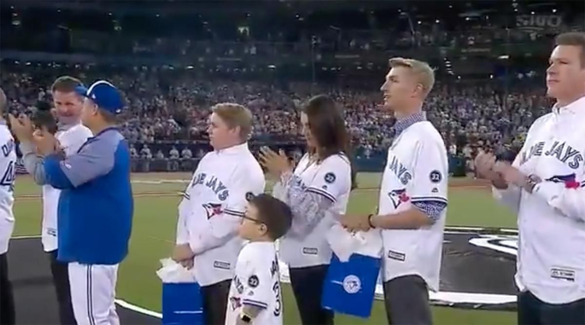 Roy Halladay death: Blue Jays retire pitcher's No. 32 - Sports Illustrated
