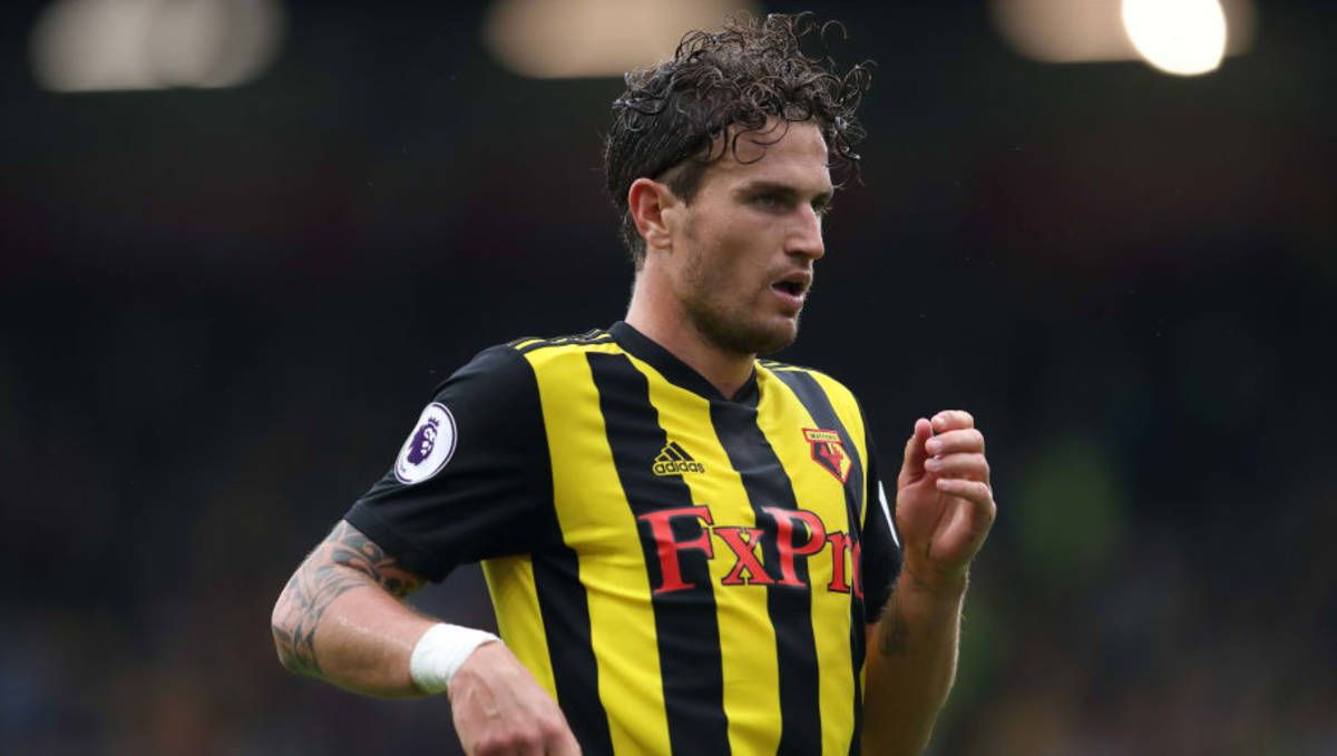 Watford Defender Daryl Janmaat Ruled Out for Up to Six Weeks With Knee ...