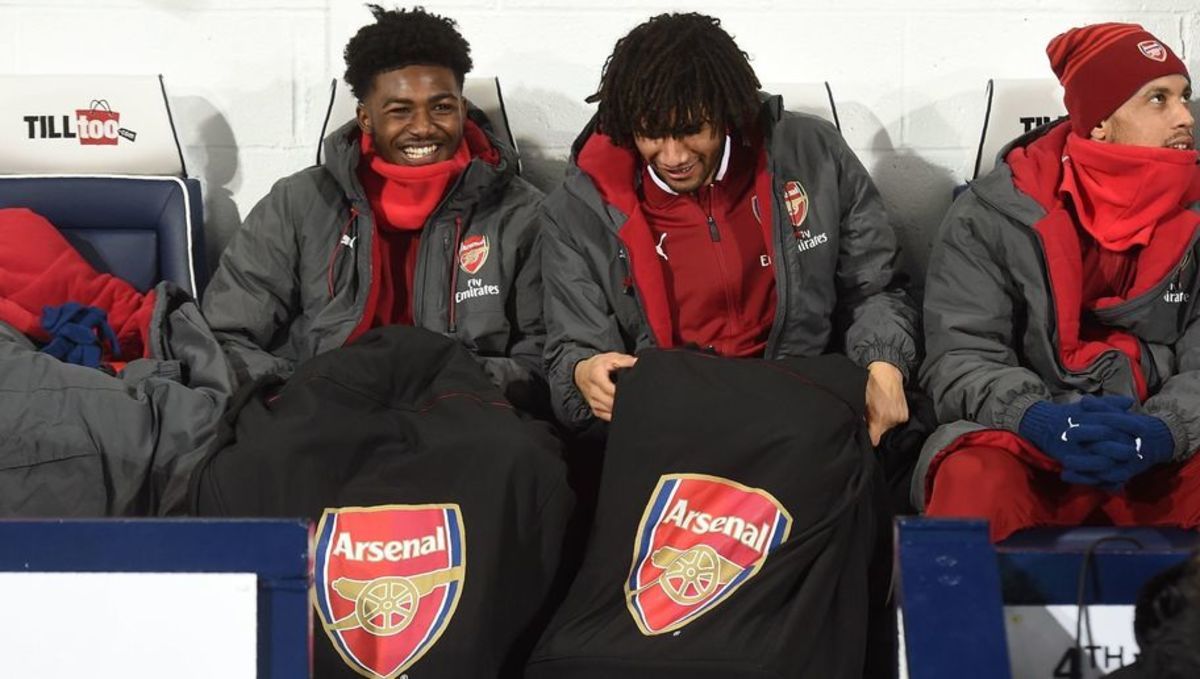 Arsenal Substitutes See the Funny Side of Fashion Accessory Used on ...